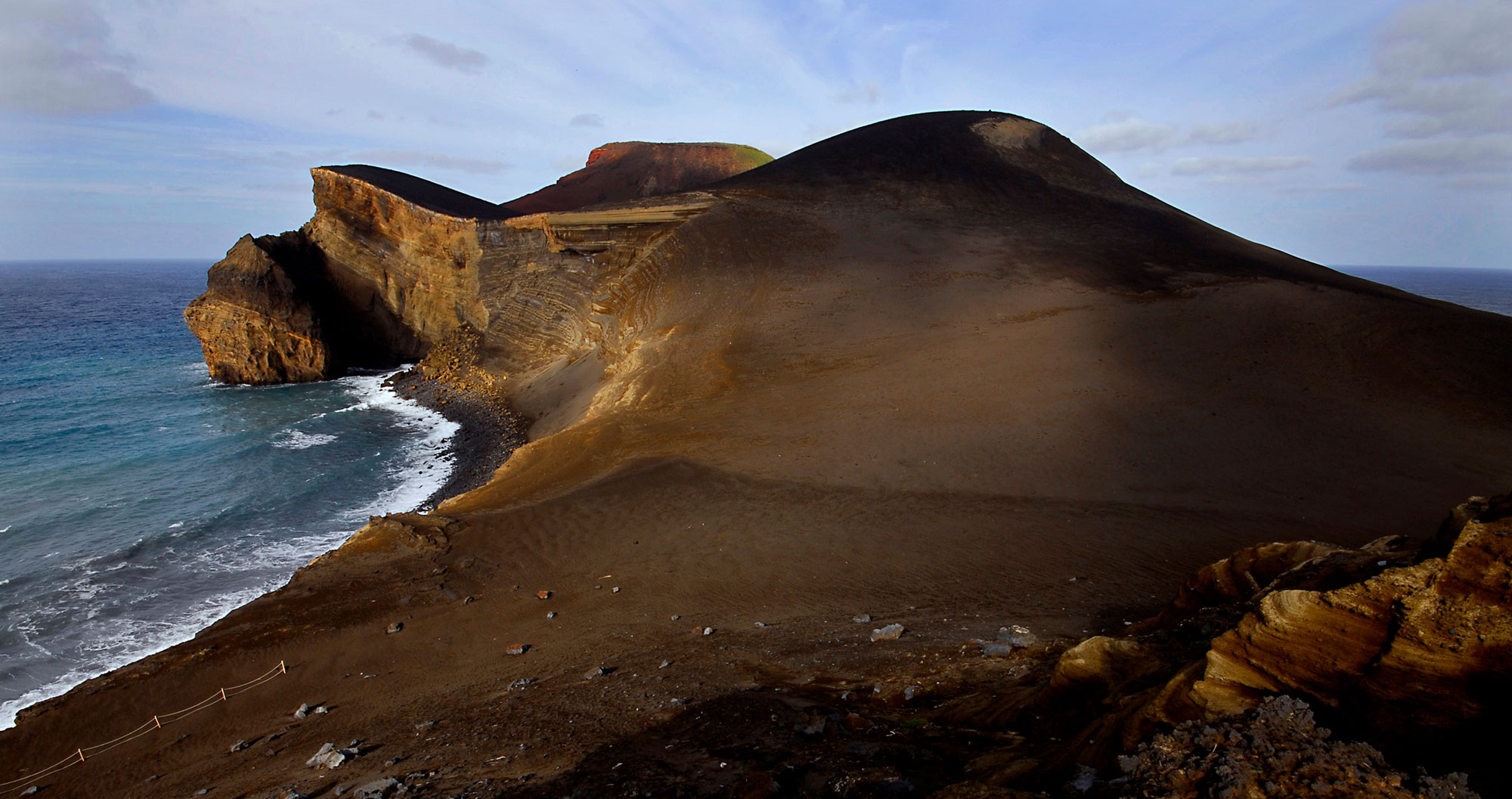 Capelinhos Volcano and Costado da Nau Volcano – European Atlantic ...